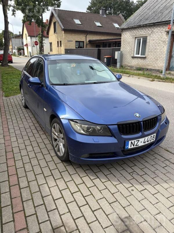 БМВ 320 2008 в Лиепая на AUTOMOTO.COM.LV Синий БМВ 320 2008 в Лиепая, объемом двигателя 2.00 л и пробегом 460 тыс. км за 2500 €, фото 1 на AUTOMOTO.COM.LV