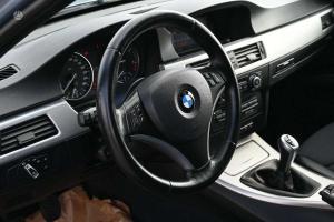 Blue BMW 320 2009 in Kretinga, with an engine capacity of 2.00 L and mileage of 348 thousand km for 5250 €, photo 16 on AUTOMOTO.COM.LV