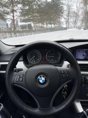 Zils BMW 320 2009 Marijampole, ar dzinēja tilpumu 2.00 L un nobraukumu 287 tūkst. km par 4999 €, foto 20 vietnē AUTOMOTO.COM.LV
