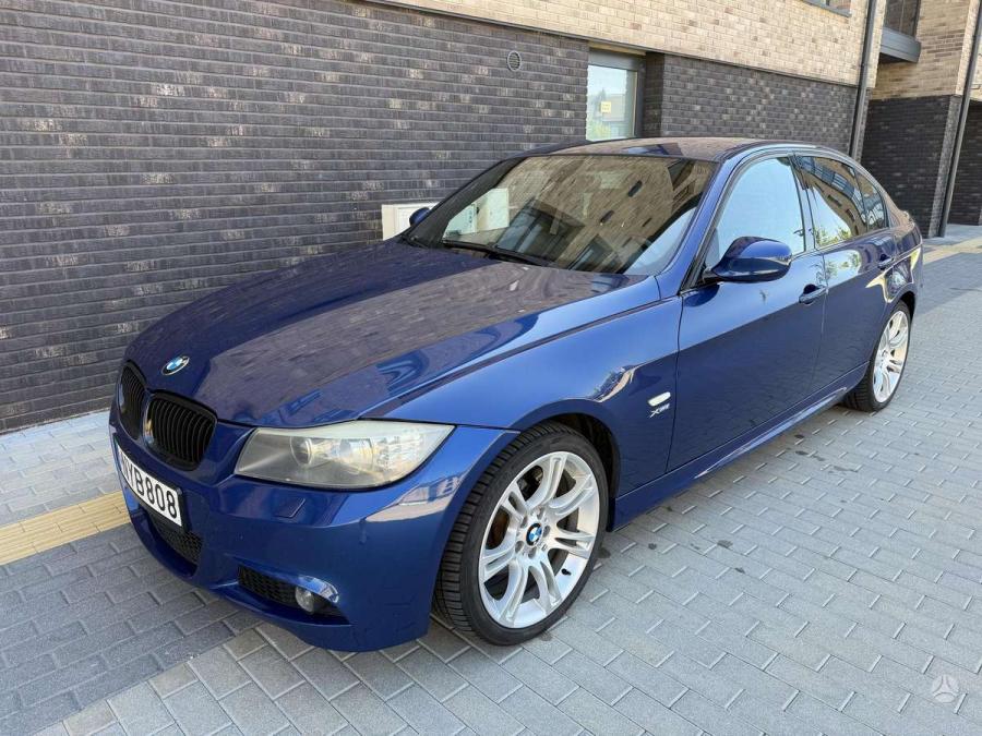 Blue BMW 320 2009 in Klaipeda, with an engine capacity of 2.00 L and mileage of 325 thousand km for 5850 €, photo 4 on AUTOMOTO.COM.LV
