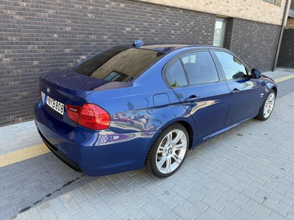 Blue BMW 320 2009 in Klaipeda, with an engine capacity of 2.00 L and mileage of 325 thousand km for 5850 €, photo 7 on AUTOMOTO.COM.LV