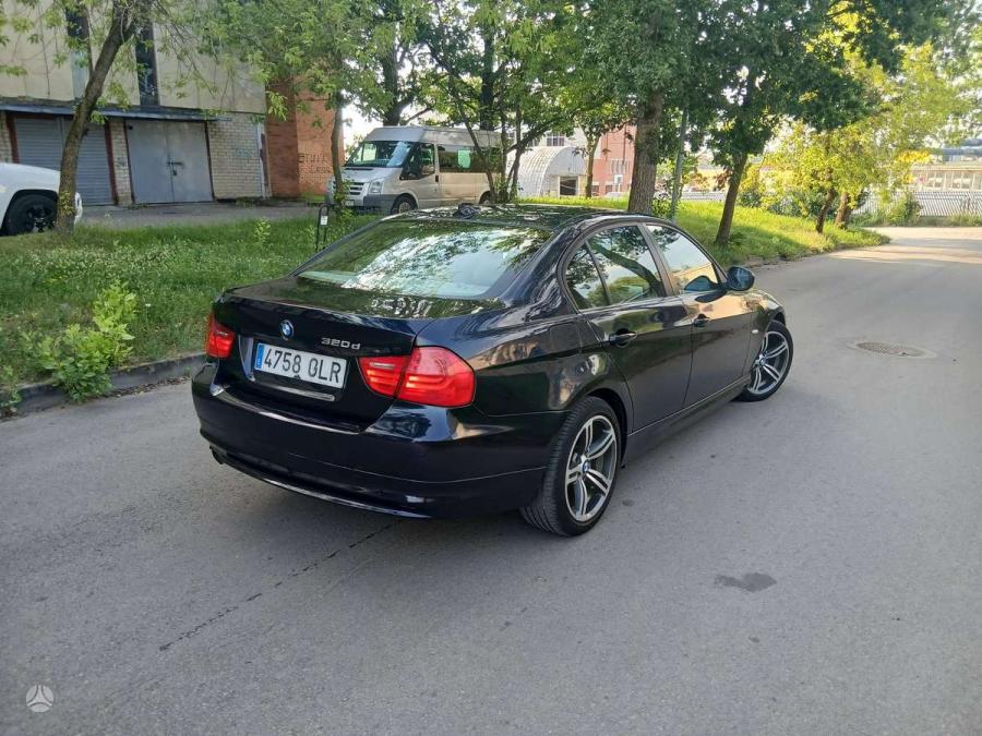 Синий БМВ 320 2009 в Алитус, объемом двигателя 2.00 л и пробегом 346 тыс. км за 4450 €, фото 5 на AUTOMOTO.COM.LV