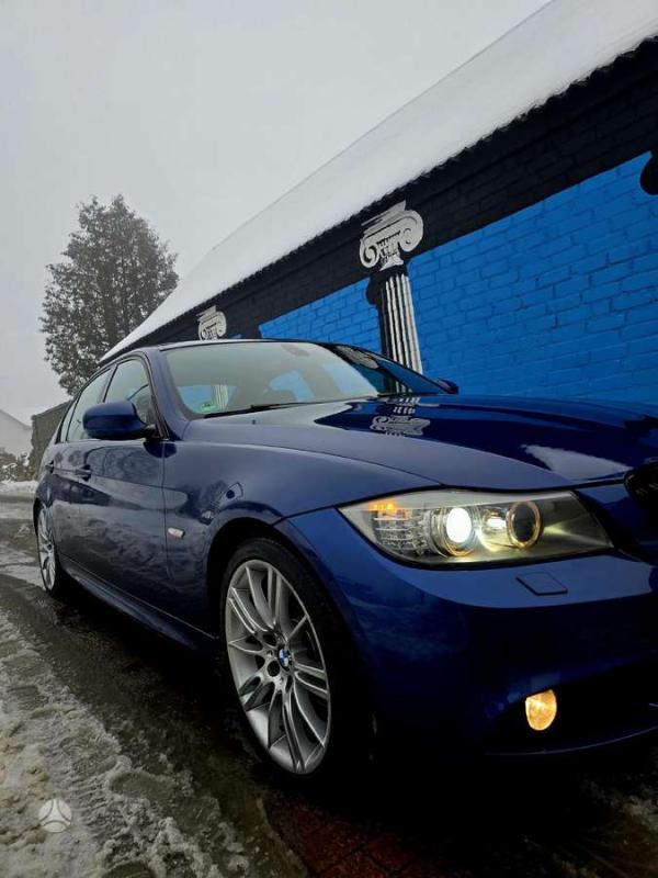 Blue BMW 320 2010 in Marijampole, with an engine capacity of 0.00 L and mileage of 281 thousand km for 5700 €, photo 10 on AUTOMOTO.COM.LV