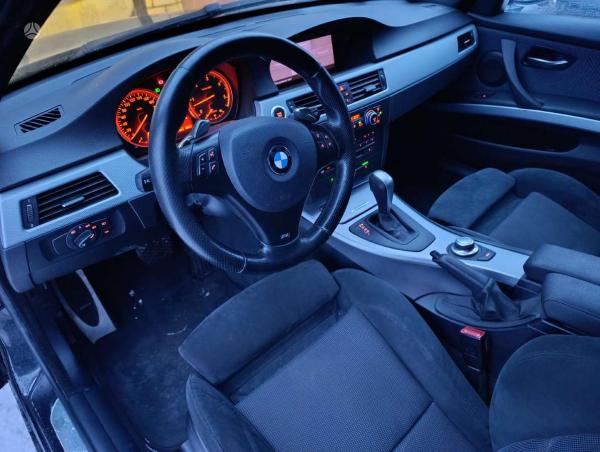 Zils BMW 320 2010 Kėdainiai, ar dzinēja tilpumu 3.00 L un nobraukumu 321 tūkst. km par 5999 €, foto 1 vietnē AUTOMOTO.COM.LV