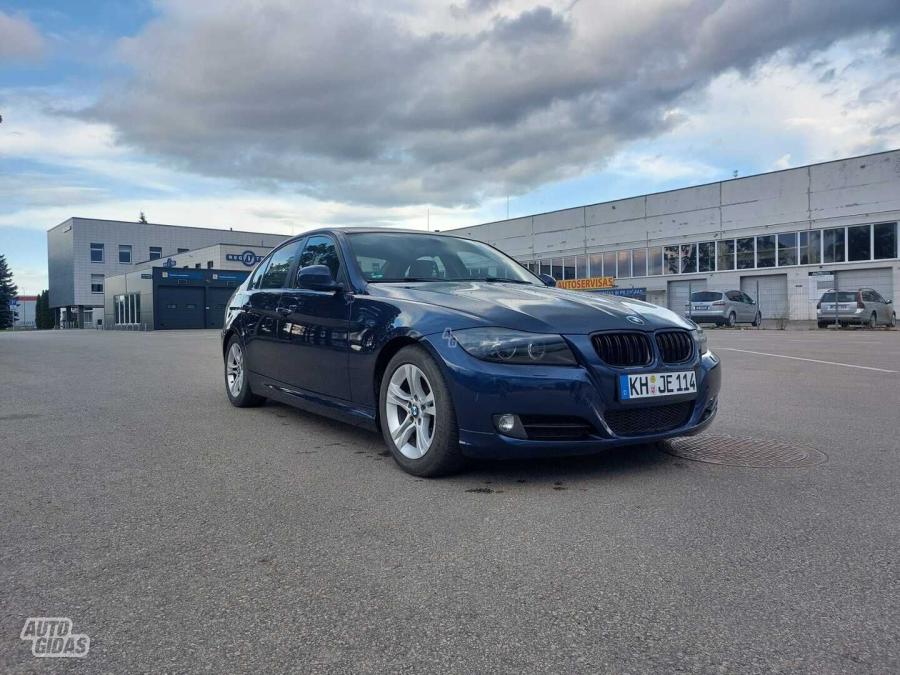 Blue BMW 320 2010 in Panevezys, with an engine capacity of 2.00 L and mileage of 276 thousand km for 4150 €, photo 6 on AUTOMOTO.COM.LV