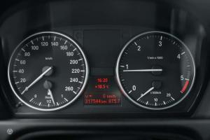 Zils BMW 320 2010 Skuodas, ar dzinēja tilpumu 2.00 L un nobraukumu 318 tūkst. km par 4500 €, foto 16 vietnē AUTOMOTO.COM.LV