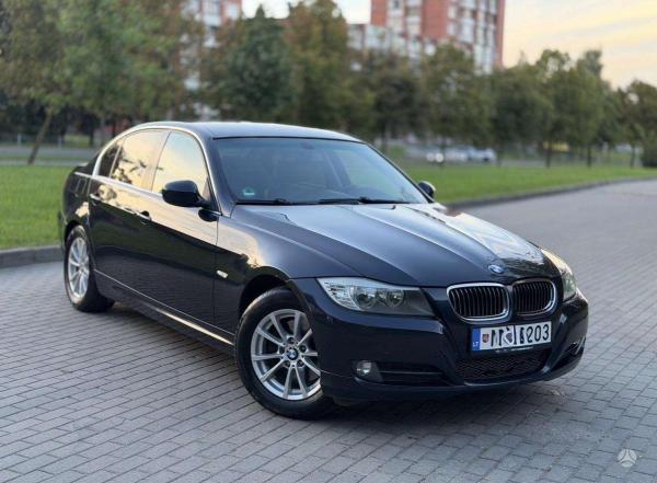 Zils BMW 320 2010 Viļņa, ar dzinēja tilpumu 0.00 L un nobraukumu 289 tūkst. km par 3500 €, foto 1 vietnē AUTOMOTO.COM.LV