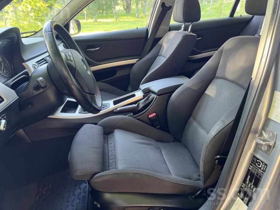 Zils BMW 320 2011 Rēzekne, ar dzinēja tilpumu 2.00 L un nobraukumu 294 tūkst. km par 4690 €, foto 10 vietnē AUTOMOTO.COM.LV