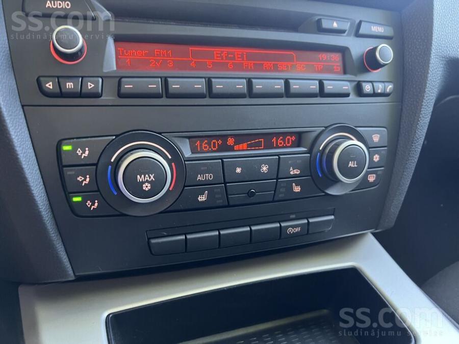 Zils BMW 320 2011 Rēzekne, ar dzinēja tilpumu 2.00 L un nobraukumu 294 tūkst. km par 4690 €, foto 19 vietnē AUTOMOTO.COM.LV