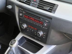 Zils BMW 320 2011 Rēzekne, ar dzinēja tilpumu 2.00 L un nobraukumu 294 tūkst. km par 4890 €, foto 13 vietnē AUTOMOTO.COM.LV
