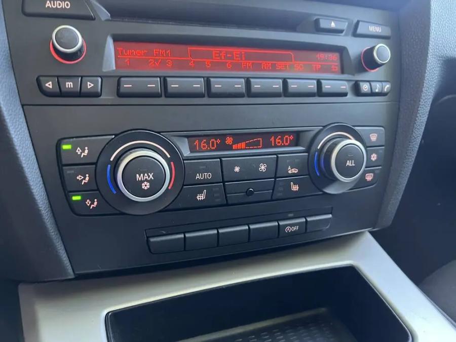 Zils BMW 320 2011 Rēzekne, ar dzinēja tilpumu 2.00 L un nobraukumu 294 tūkst. km par 4890 €, foto 19 vietnē AUTOMOTO.COM.LV