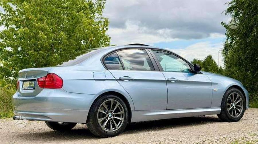 Zils BMW 320 2011 Šauļi, ar dzinēja tilpumu 2.00 L un nobraukumu 158 tūkst. km par 7500 €, foto 12 vietnē AUTOMOTO.COM.LV