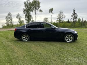 Blue BMW 320 2012 in Balvi, with an engine capacity of 2.40 L and mileage of 294 thousand km for 8250 €, photo 3 on AUTOMOTO.COM.LV