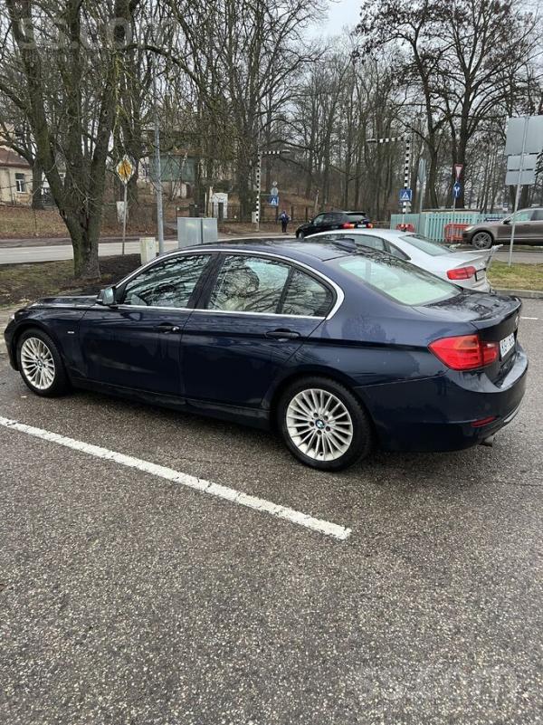 Blue BMW 320 2012 in Riga, with an engine capacity of 2.00 L and mileage of 265 thousand km for 9100 €, photo 5 on AUTOMOTO.COM.LV
