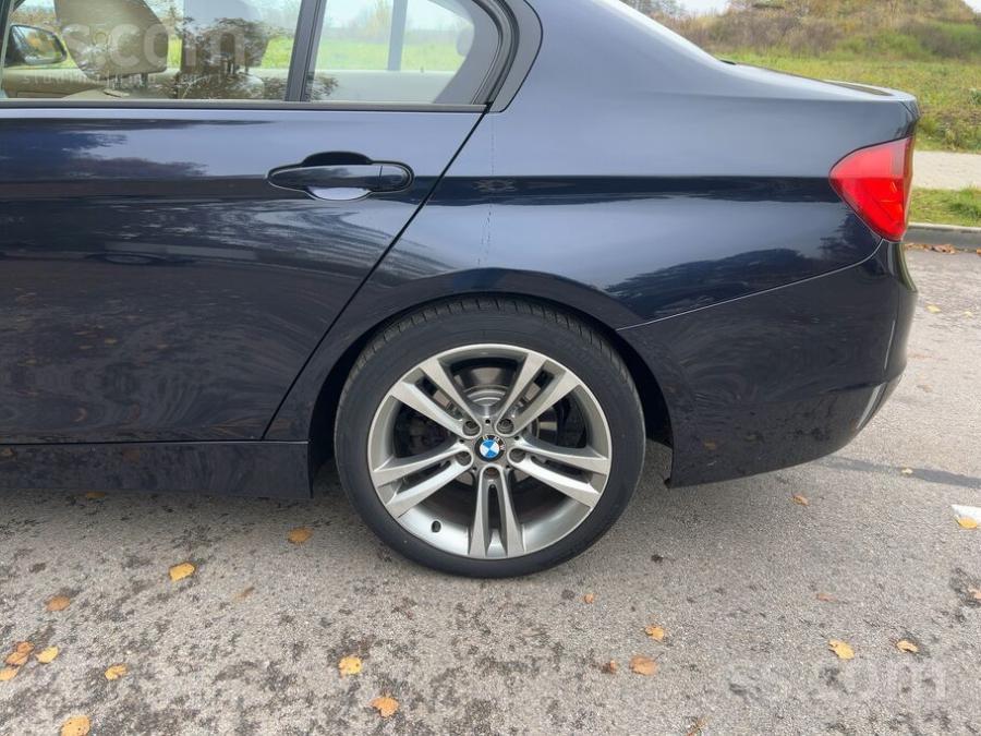 Blue BMW 320 2012 in Riga, with an engine capacity of 2.00 L and mileage of 222 thousand km for 8300 €, photo 8 on AUTOMOTO.COM.LV