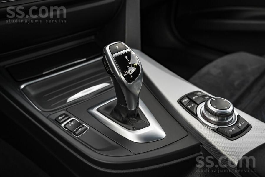 Zils BMW 320 2012 Rīga, ar dzinēja tilpumu 2.00 L un nobraukumu 223 tūkst. km par 12490 €, foto 25 vietnē AUTOMOTO.COM.LV