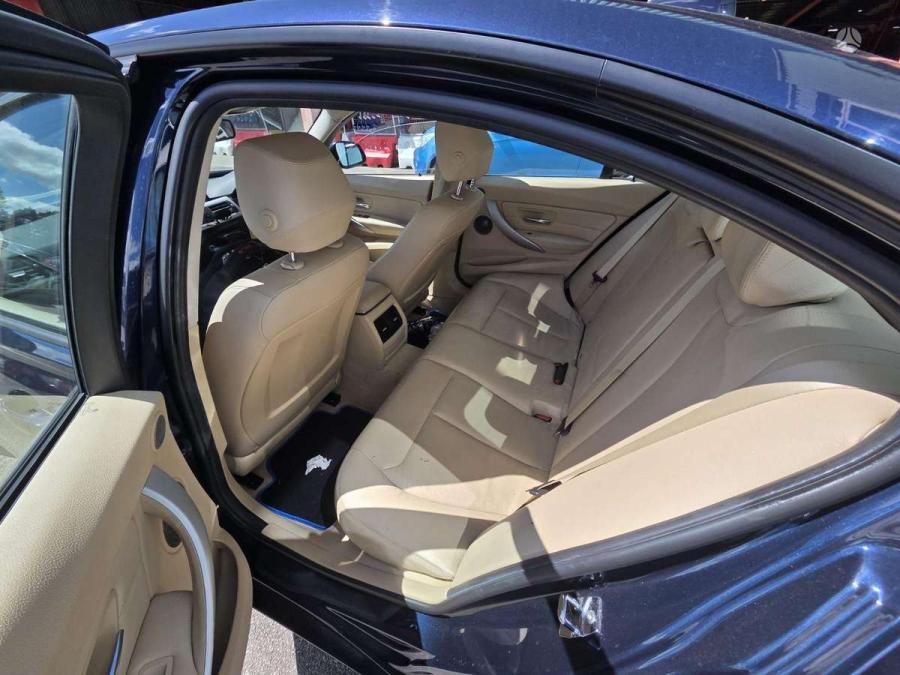 Zils BMW 320 2012 Panevēža, ar dzinēja tilpumu 2.00 L un nobraukumu 191 tūkst. km par 2590 €, foto 10 vietnē AUTOMOTO.COM.LV