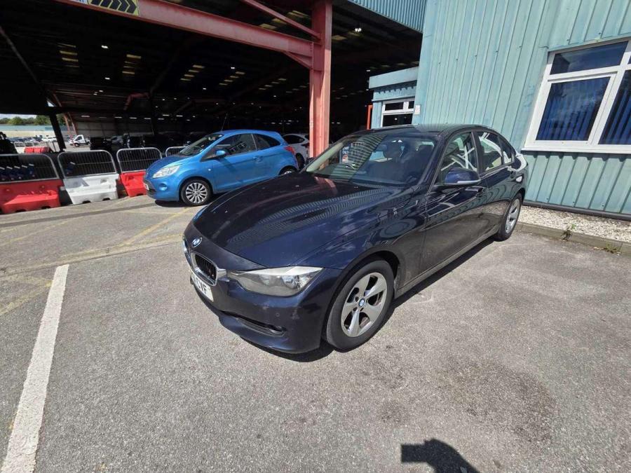 Zils BMW 320 2012 Panevēža, ar dzinēja tilpumu 2.00 L un nobraukumu 191 tūkst. km par 2590 €, foto 11 vietnē AUTOMOTO.COM.LV