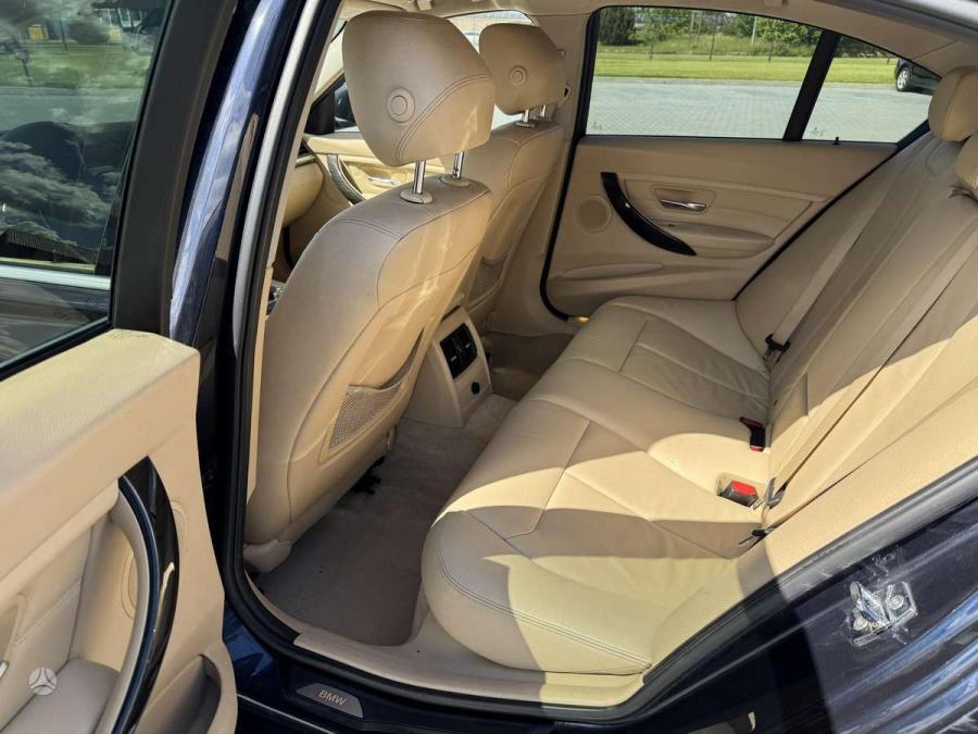 Blue BMW 320 2012 in Telschi, with an engine capacity of 2.00 L and mileage of 252 thousand km for 8300 €, photo 17 on AUTOMOTO.COM.LV