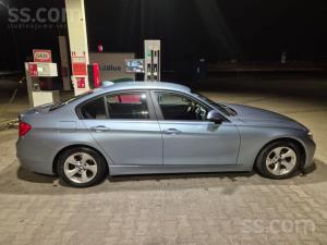 Синий БМВ 320 2012 в Рига, объемом двигателя 2.00 л и пробегом 101 тыс. км за 2400 €, фото 3 на AUTOMOTO.COM.LV