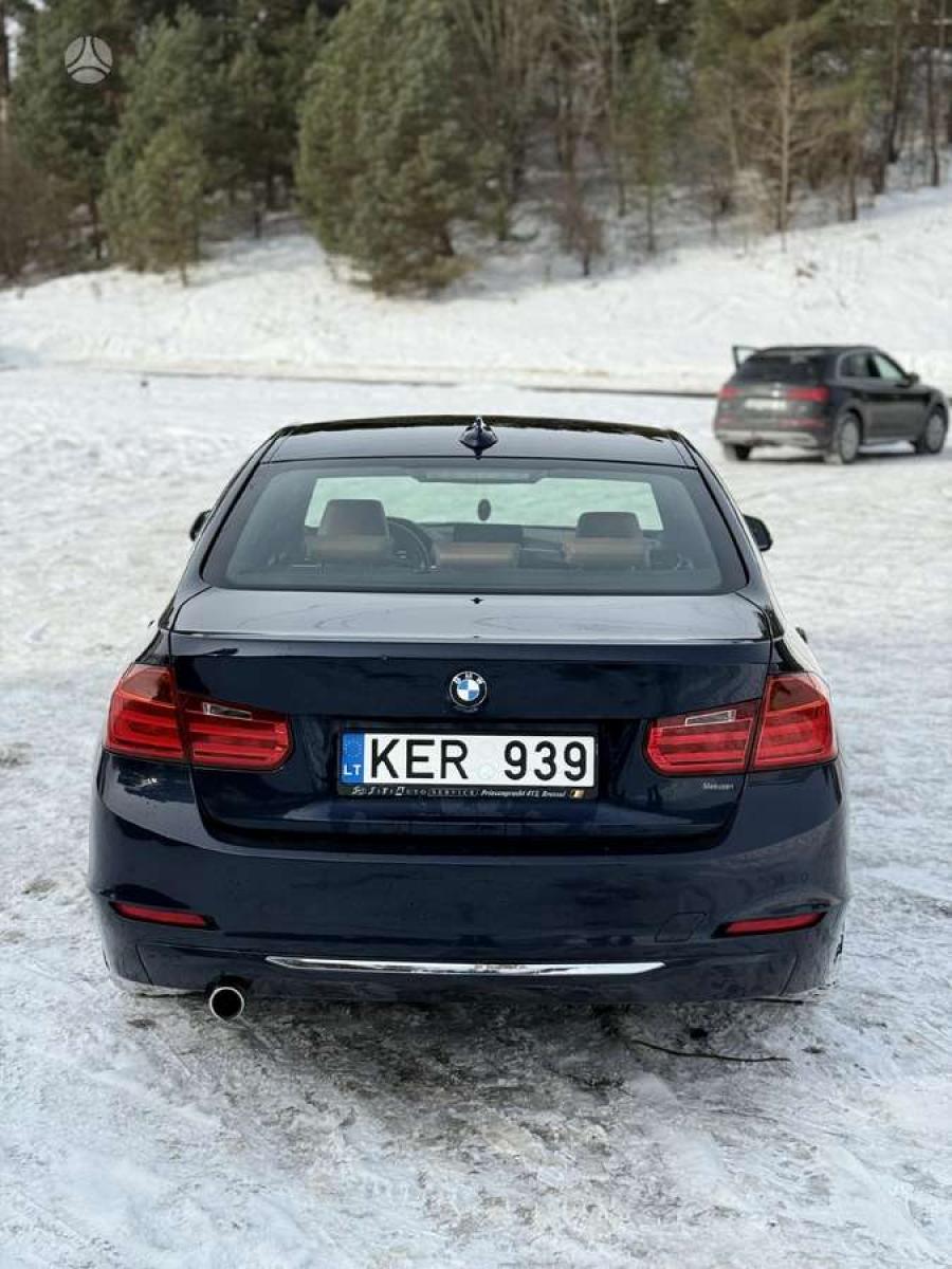 Blue BMW 320 2013 in Vilnius, with an engine capacity of 2.00 L and mileage of 311 thousand km for 8500 €, photo 6 on AUTOMOTO.COM.LV