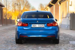 Blue BMW 320 2013 in Jelgava, with an engine capacity of 2.00 L and mileage of 262 thousand km for 11500 €, photo 7 on AUTOMOTO.COM.LV