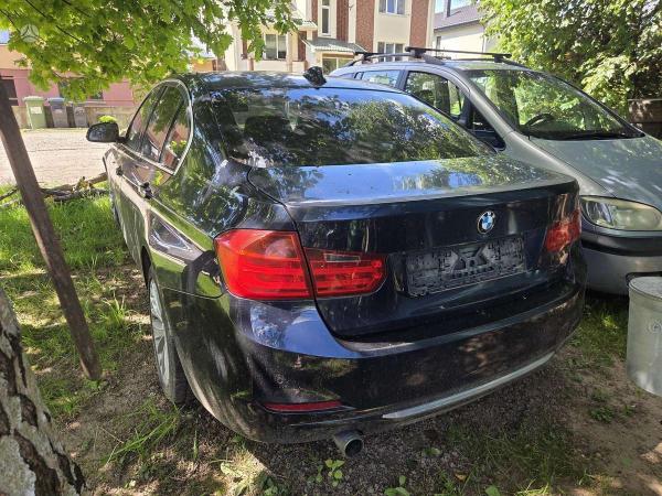 Blue BMW 320 2013 in Vilnius, with an engine capacity of 2.00 L and mileage of 375 thousand km for 4999 €, photo 3 on AUTOMOTO.COM.LV