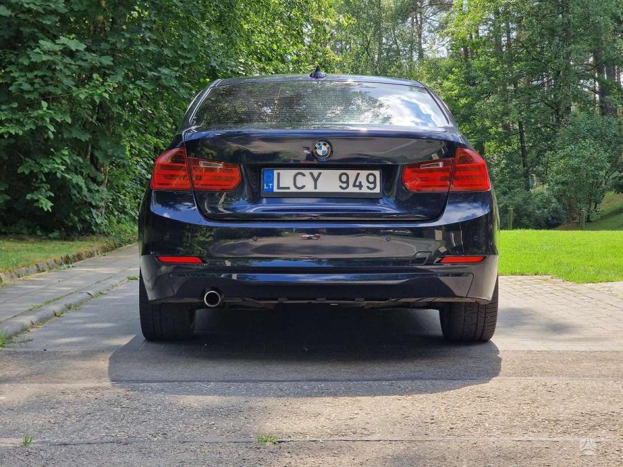 Zils BMW 320 2013 Viļņa, ar dzinēja tilpumu 2.00 L un nobraukumu 338 tūkst. km par 8250 €, foto 6 vietnē AUTOMOTO.COM.LV