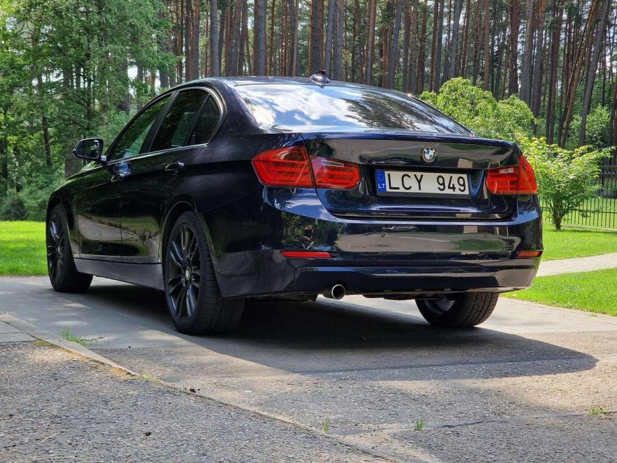 Zils BMW 320 2013 Viļņa, ar dzinēja tilpumu 2.00 L un nobraukumu 338 tūkst. km par 8250 €, foto 7 vietnē AUTOMOTO.COM.LV