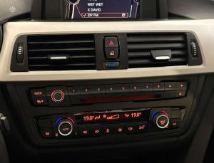 Blue BMW 320 2013 in Marijampole, with an engine capacity of 2.00 L and mileage of 273 thousand km for 6999 €, photo 5 on AUTOMOTO.COM.LV