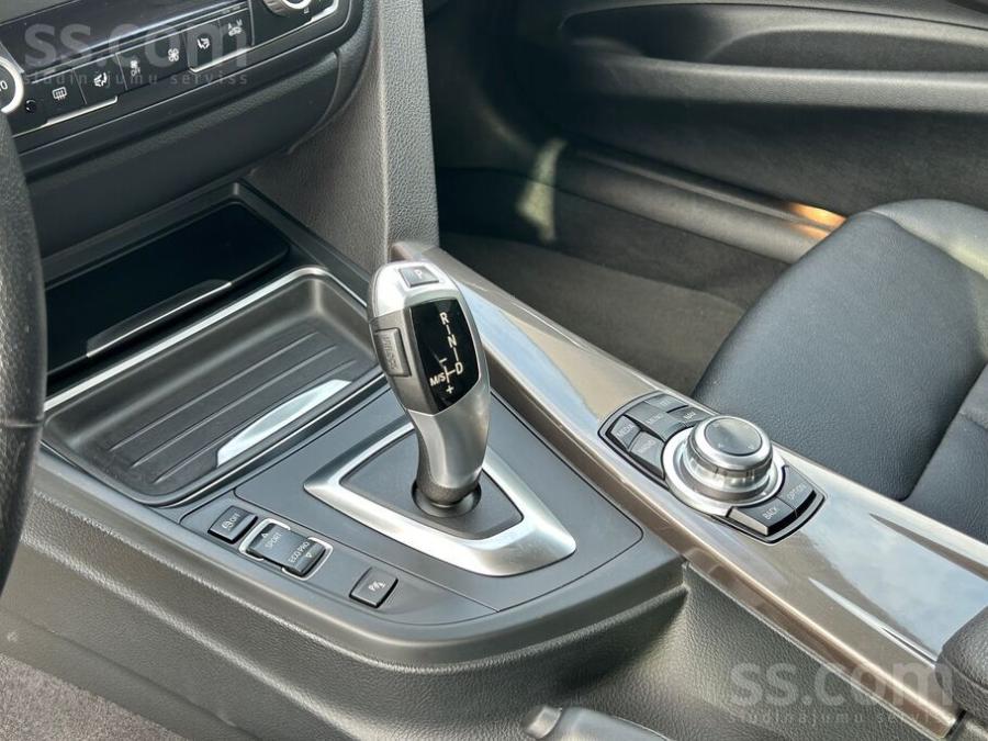 Blue BMW 320 2014 in Riga, with an engine capacity of 2.00 L and mileage of 210 thousand km for 11300 €, photo 14 on AUTOMOTO.COM.LV