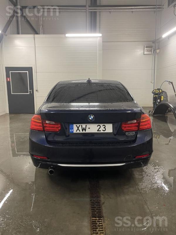 Blue BMW 320 2014 in Jelgava, with an engine capacity of 2.00 L and mileage of 293 thousand km for 9700 €, photo 4 on AUTOMOTO.COM.LV