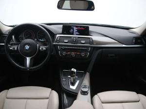 Blue BMW 320 2014 in Vilnius, with an engine capacity of 1.60 L and mileage of 203 thousand km for 11999 €, photo 3 on AUTOMOTO.COM.LV