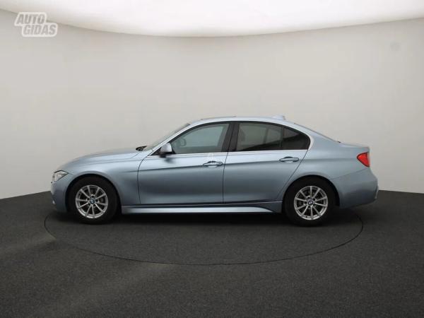 Blue BMW 320 2014 in Vilnius, with an engine capacity of 1.60 L and mileage of 203 thousand km for 11999 €, photo 6 on AUTOMOTO.COM.LV
