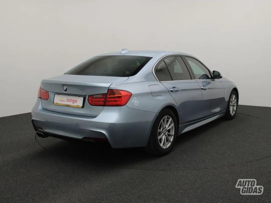 Blue BMW 320 2014 in Vilnius, with an engine capacity of 1.60 L and mileage of 203 thousand km for 11999 €, photo 9 on AUTOMOTO.COM.LV