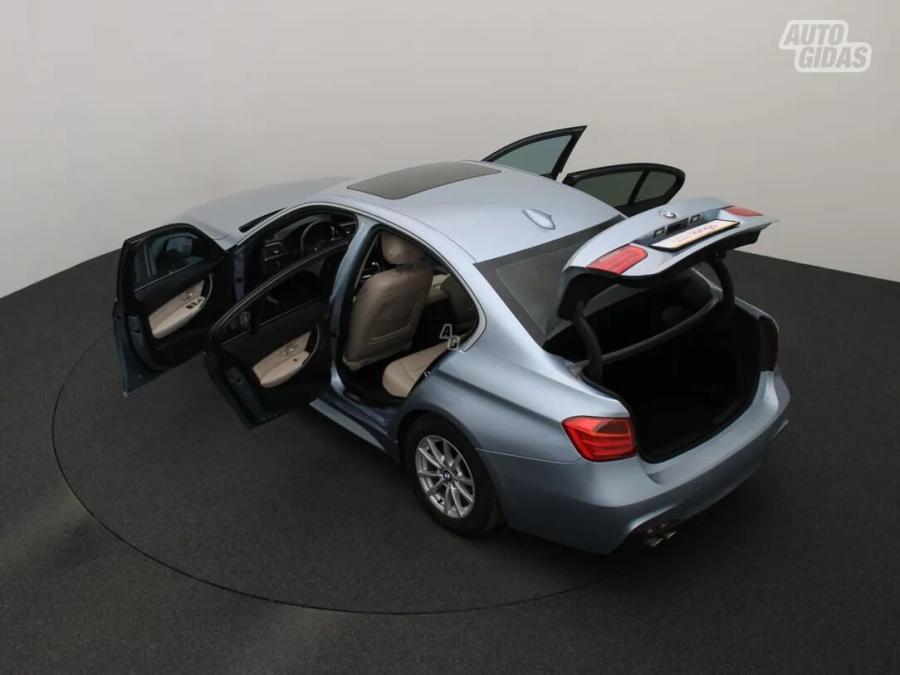Blue BMW 320 2014 in Vilnius, with an engine capacity of 1.60 L and mileage of 203 thousand km for 11999 €, photo 14 on AUTOMOTO.COM.LV