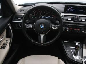 Blue BMW 320 2014 in Vilnius, with an engine capacity of 1.60 L and mileage of 203 thousand km for 11999 €, photo 18 on AUTOMOTO.COM.LV