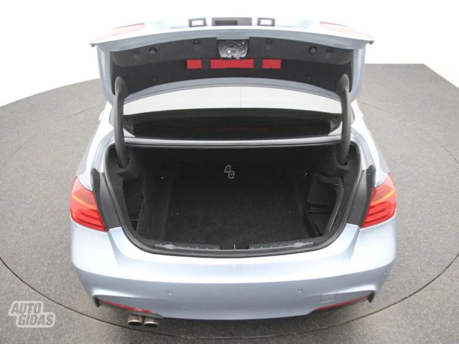 Blue BMW 320 2014 in Vilnius, with an engine capacity of 1.60 L and mileage of 203 thousand km for 11999 €, photo 34 on AUTOMOTO.COM.LV