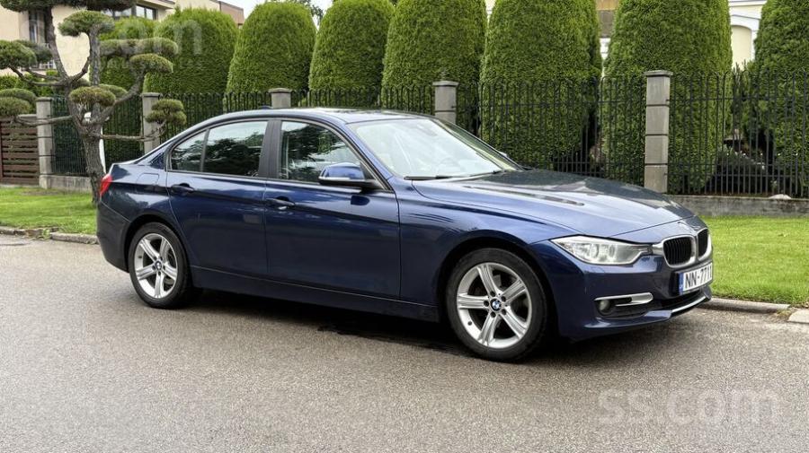 Blue BMW 320 2014 in Riga, with an engine capacity of 2.00 L and mileage of 171 thousand km for 12100 €, photo 5 on AUTOMOTO.COM.LV