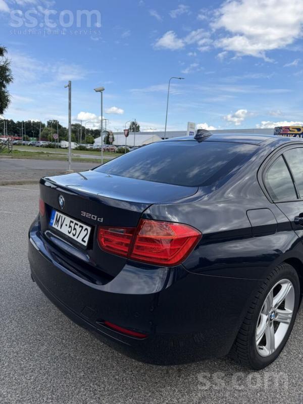 Zils BMW 320 2014 Rīga, ar dzinēja tilpumu 2.00 L un nobraukumu 186 tūkst. km par 10500 €, foto 4 vietnē AUTOMOTO.COM.LV