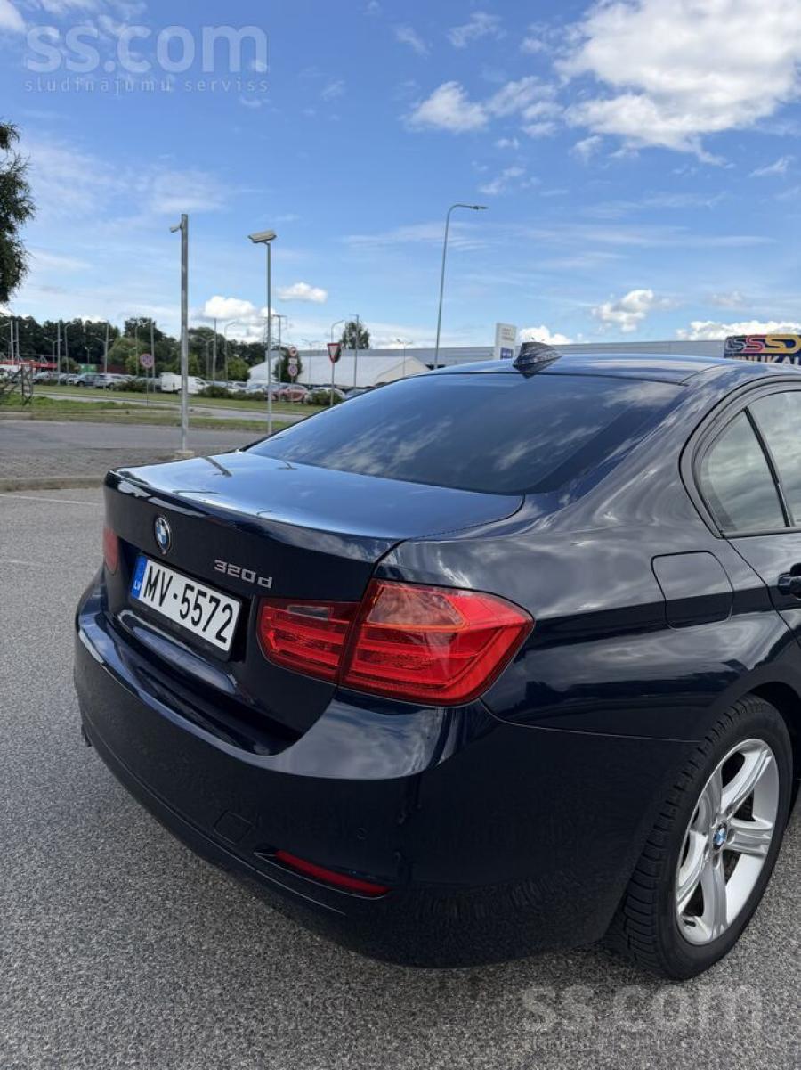 Zils BMW 320 2014 Rīga, ar dzinēja tilpumu 2.00 L un nobraukumu 186 tūkst. km par 10500 €, foto 5 vietnē AUTOMOTO.COM.LV