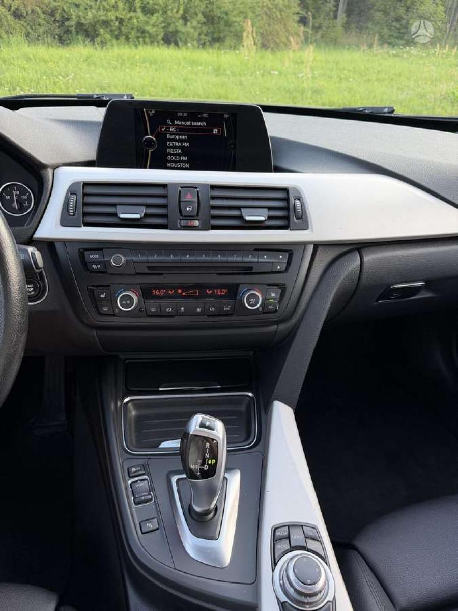 Blue BMW 320 2014 in Kaunas, with an engine capacity of 2.00 L and mileage of 409 thousand km for 9000 €, photo 9 on AUTOMOTO.COM.LV