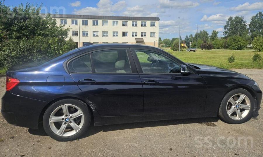 Blue BMW 320 2014 in Riga, with an engine capacity of 2.00 L and mileage of 304 thousand km for 6000 €, photo 6 on AUTOMOTO.COM.LV