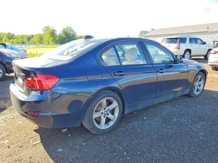 Zils BMW 320 2014 Viļņa, ar dzinēja tilpumu 2.00 L un nobraukumu 166 tūkst. km par 3999 €, foto 5 vietnē AUTOMOTO.COM.LV