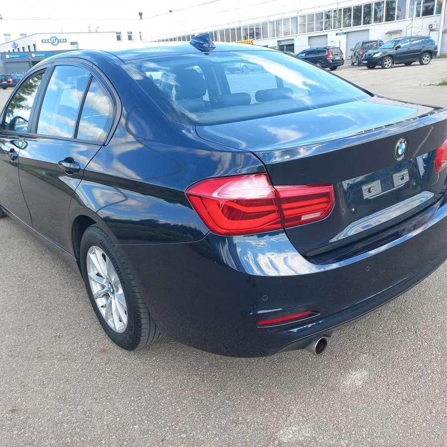 Blue BMW 320 2016 in Panevezys, with an engine capacity of 2.00 L and mileage of 275 thousand km for 7450 €, photo 12 on AUTOMOTO.COM.LV