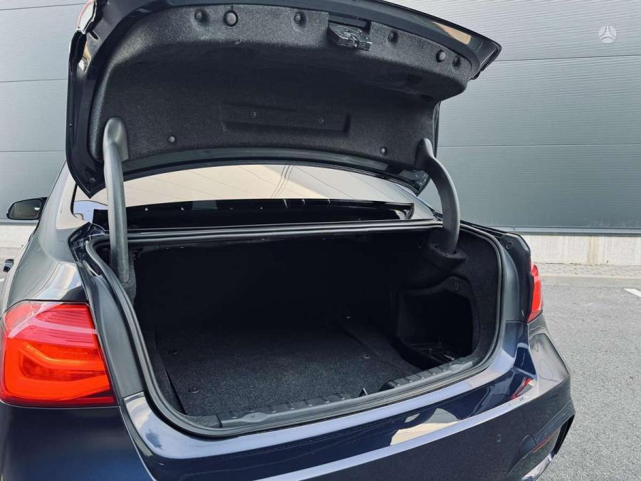 Zils BMW 320 2016 Kauņa, ar dzinēja tilpumu 2.00 L un nobraukumu 263 tūkst. km par 14400 €, foto 31 vietnē AUTOMOTO.COM.LV