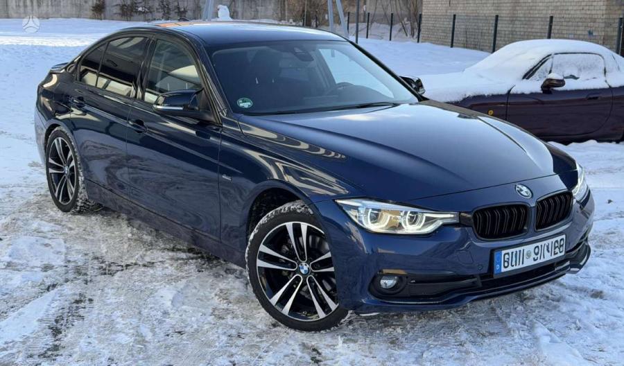 Blue BMW 320 2017 in Vilnius, with an engine capacity of 2.00 L and mileage of 220 thousand km for 13999 €, photo 7 on AUTOMOTO.COM.LV