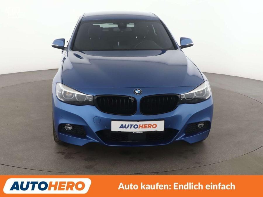 Blue BMW 320 2019 in Kaunas, with an engine capacity of 2.00 L and mileage of 46 thousand km for 27468 €, photo 9 on AUTOMOTO.COM.LV