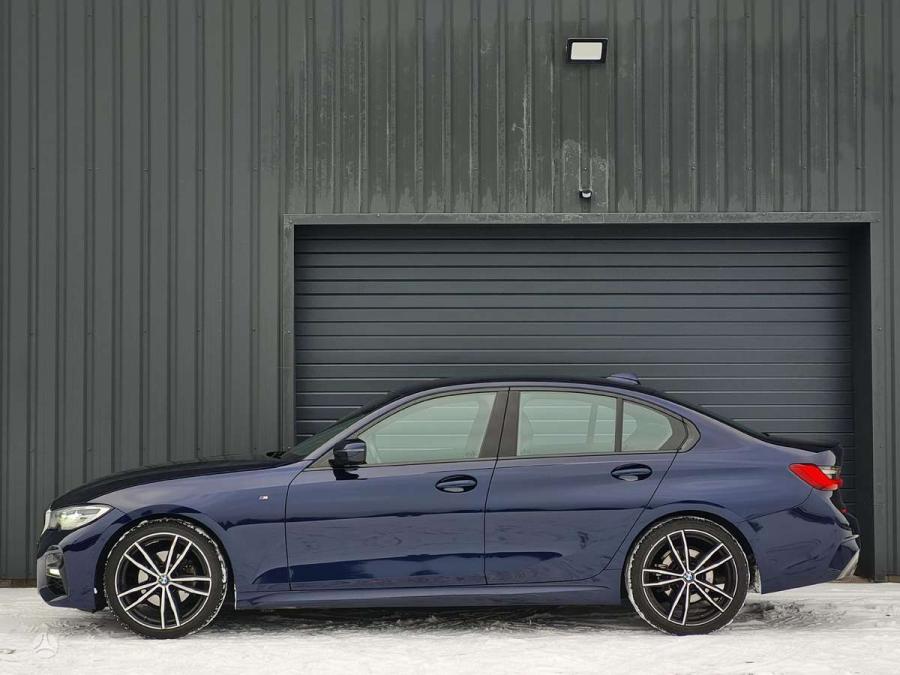 Blue BMW 320 2019 in Kaunas, with an engine capacity of 2.00 L and mileage of 198 thousand km for 24750 €, photo 29 on AUTOMOTO.COM.LV