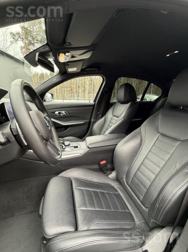 Blue BMW 320 2019 in Riga, with an engine capacity of 2.00 L and mileage of 80 thousand km for 27990 €, photo 8 on AUTOMOTO.COM.LV